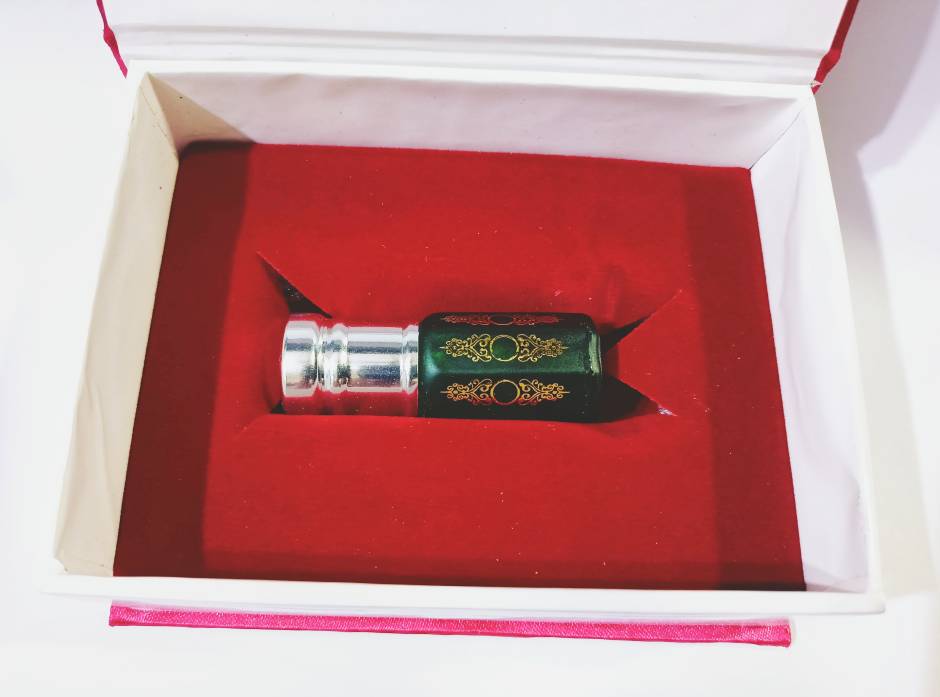 Abhimantrit Diva Attar (fragrance) Puja Use & Genuine Attar- 6 ML+6 ML ...