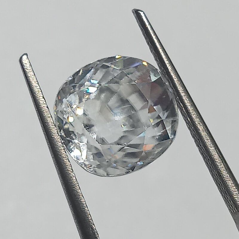 Mantrit (Energized) White Zircon Transparent Stone & Lab Certified 9 ...