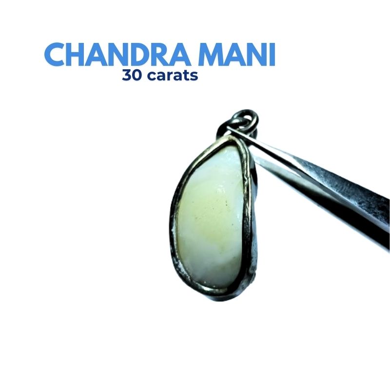 Natural Chandra Mani (Mukta Mani) 30 Carat in Silver Locket – Shivaago